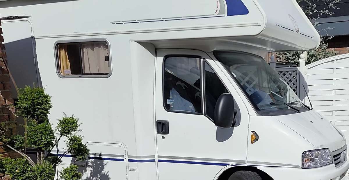 Alkoven TEC 680 G 2003 Diesel (HU bis 07/26) in Schortens | Camper Trader